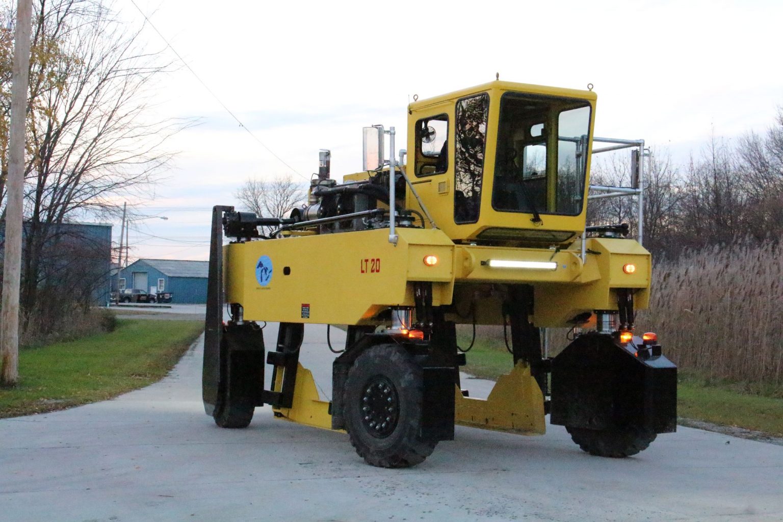 Straddle Carriers - GL POWER